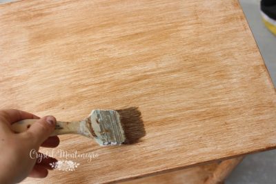 Faux Antiqued Wood Finish Using Chalk Paint