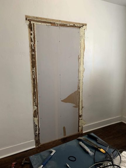 How to remove an exterior door