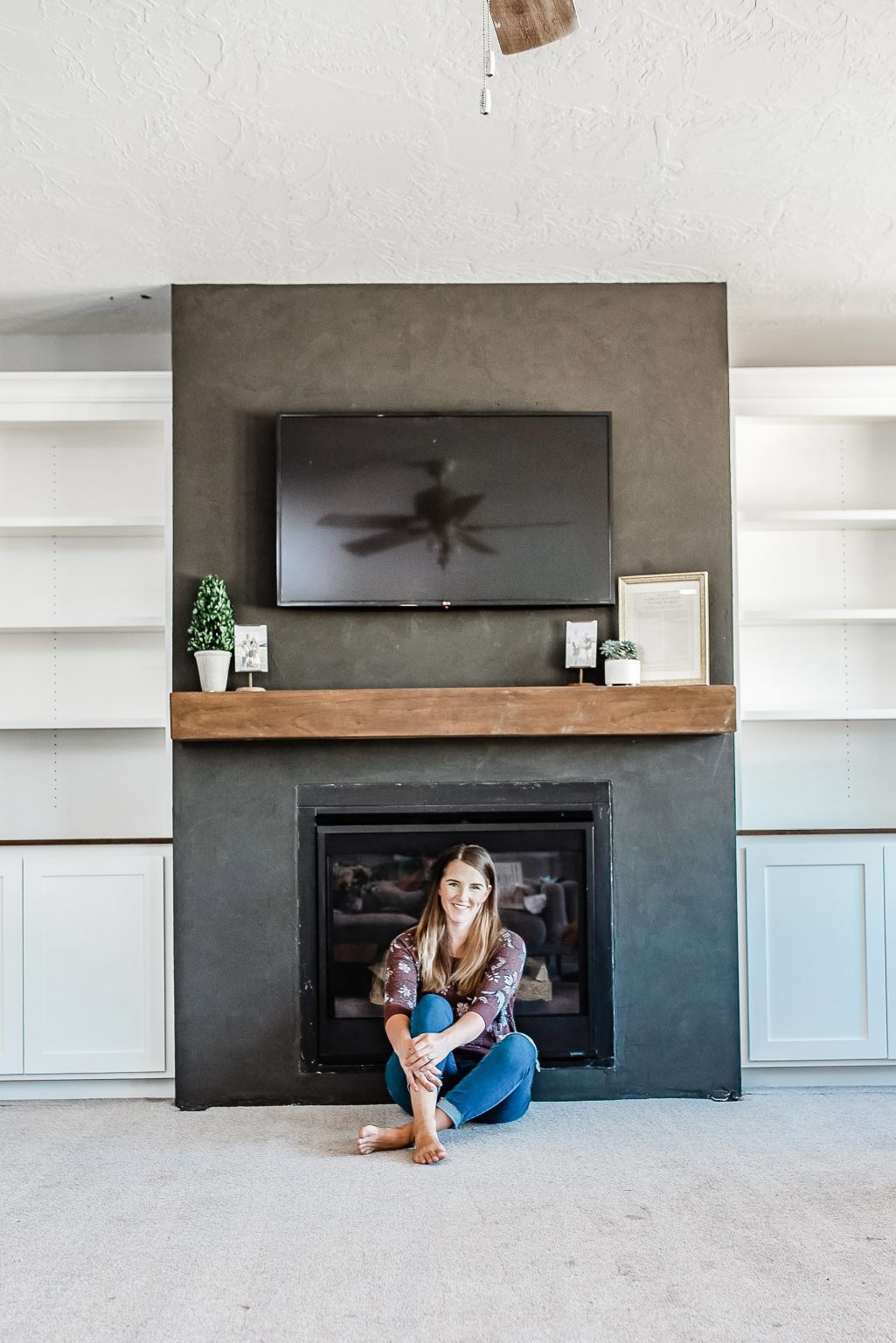 DIY Black Roman Clay Fireplace | Crystel Montenegro Home