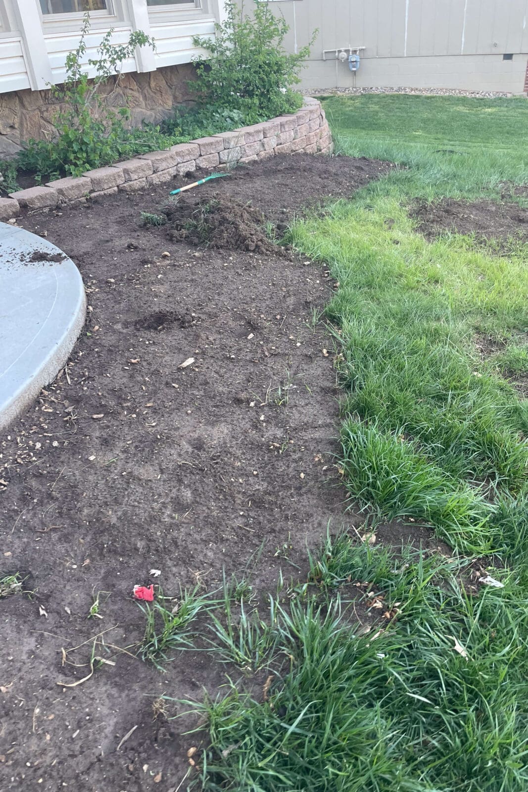 Concrete Curbing: How to Make a DIY Concrete Curb
