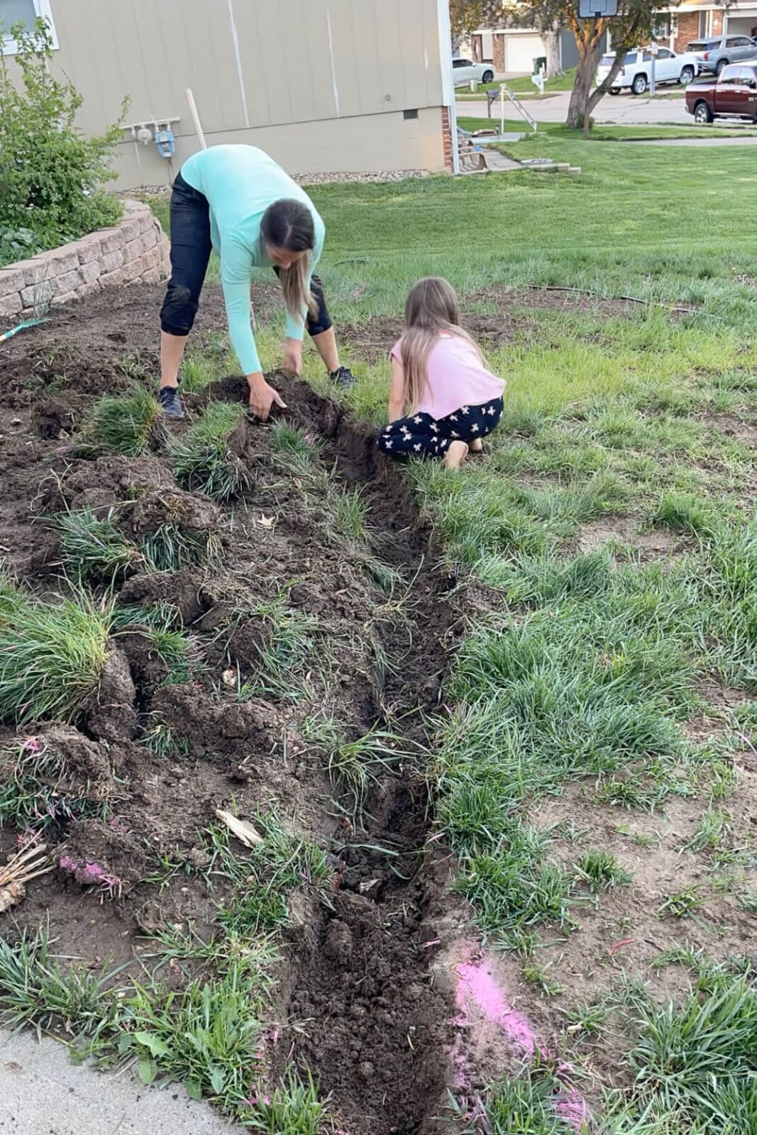 Concrete Curbing: How to Make a DIY Concrete Curb