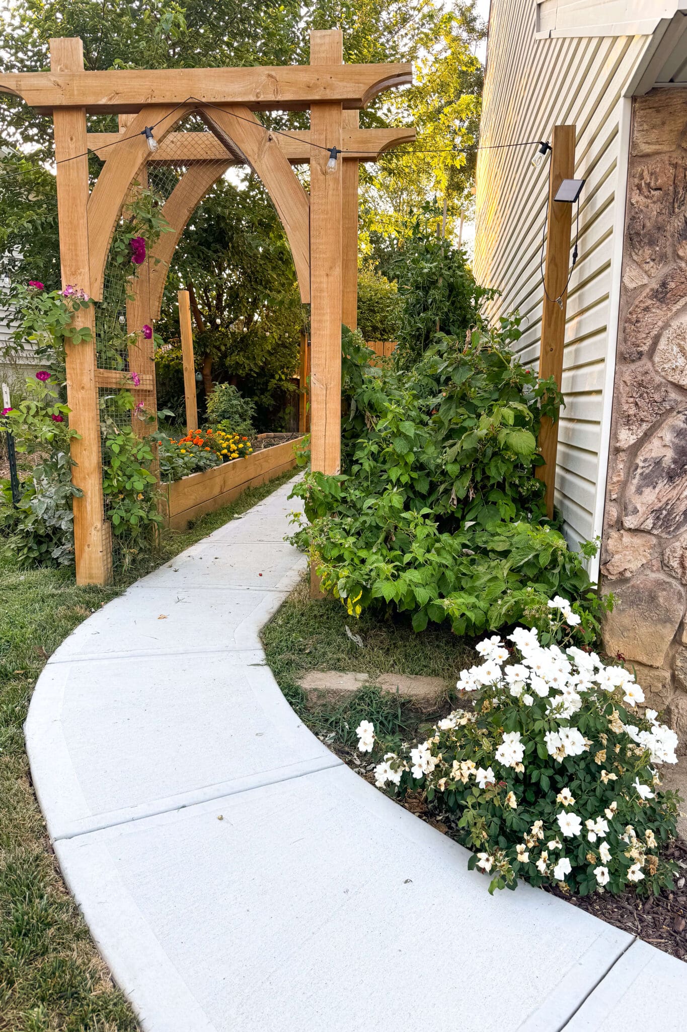 Creating Yard Designs for Easy DIY Landscaping - Crystel Montenegro Home