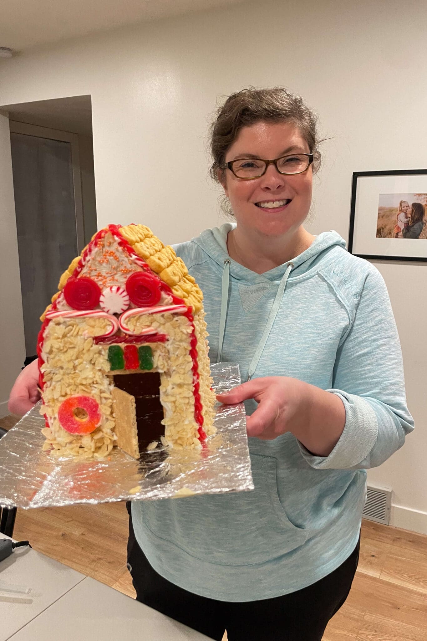 How to Throw the Best Gingerbread House Party | Crystel Montenegro Home