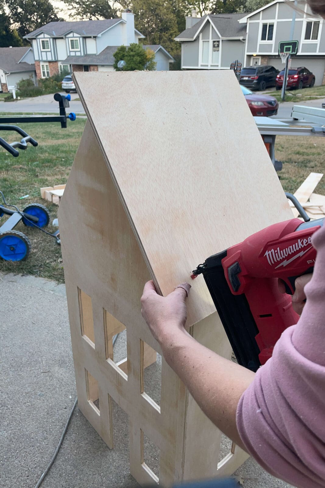 Easy DIY Wooden Gingerbread House Decor | Crystel Montenegro Home
