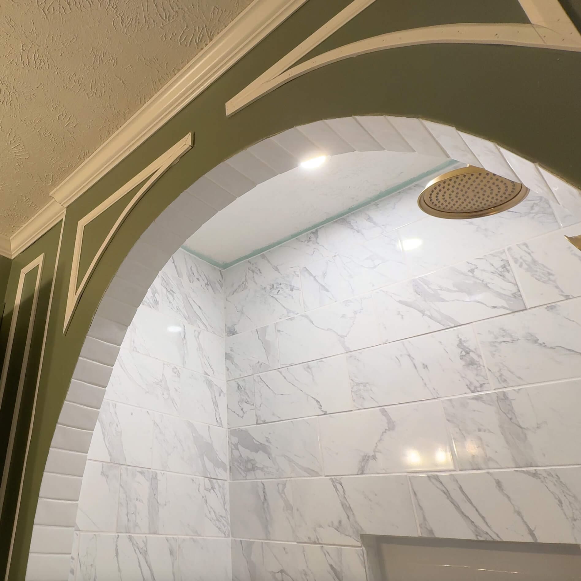 DIY Curved Molding Around an Arch | Crystel Montengro Home