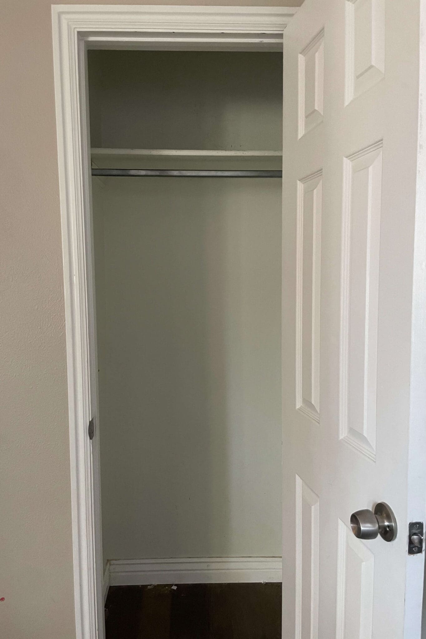 DIY Closet Shelves on a Budget: Step-by-Step Guide | Crystel Montenegro ...