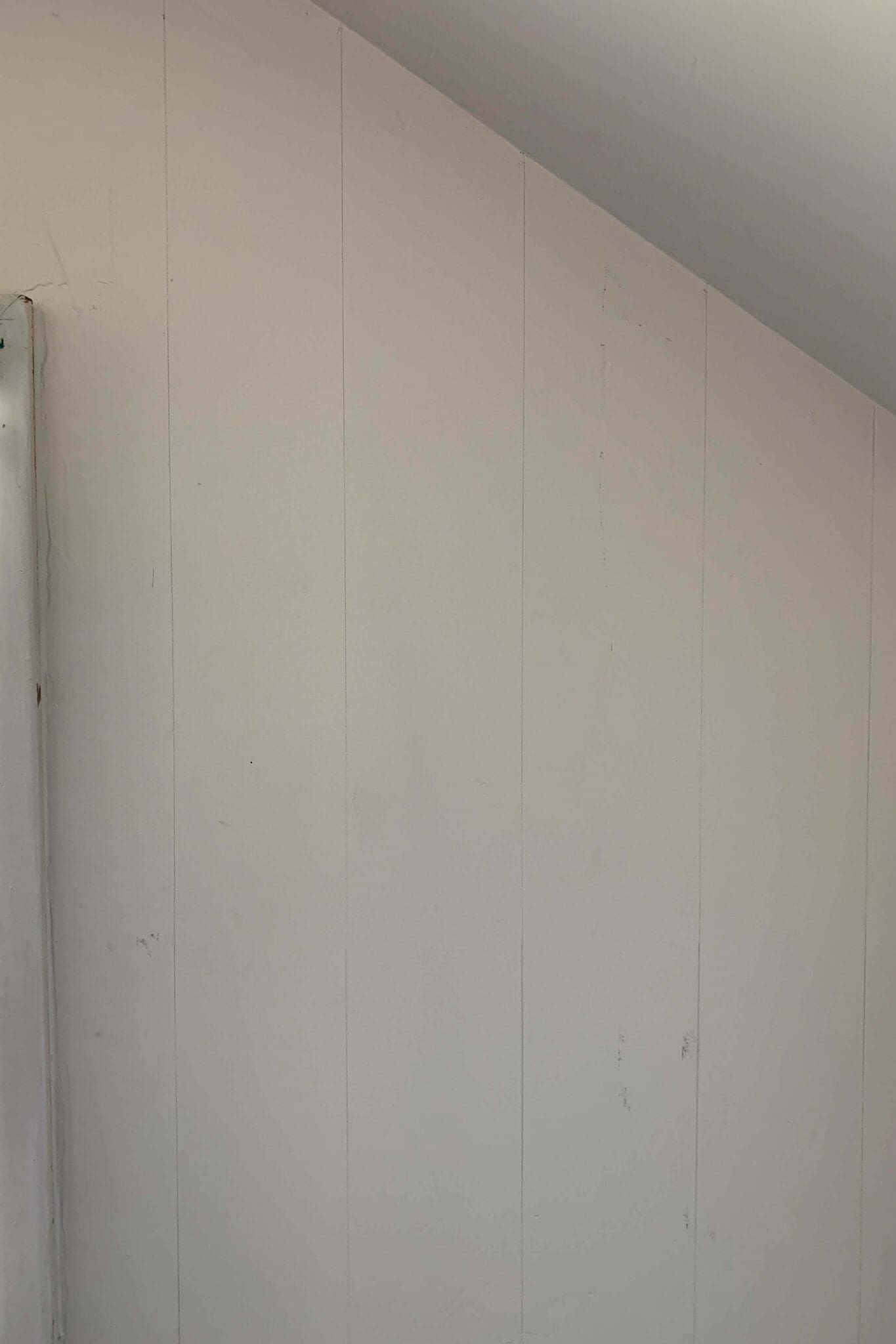 DIY Buffalo Plaid Accent Wall: Step-by-Step Painting Guide | Crystel ...