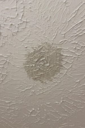 How to Touch Up Ceiling Paint Without Repainting the Whole Thing ...